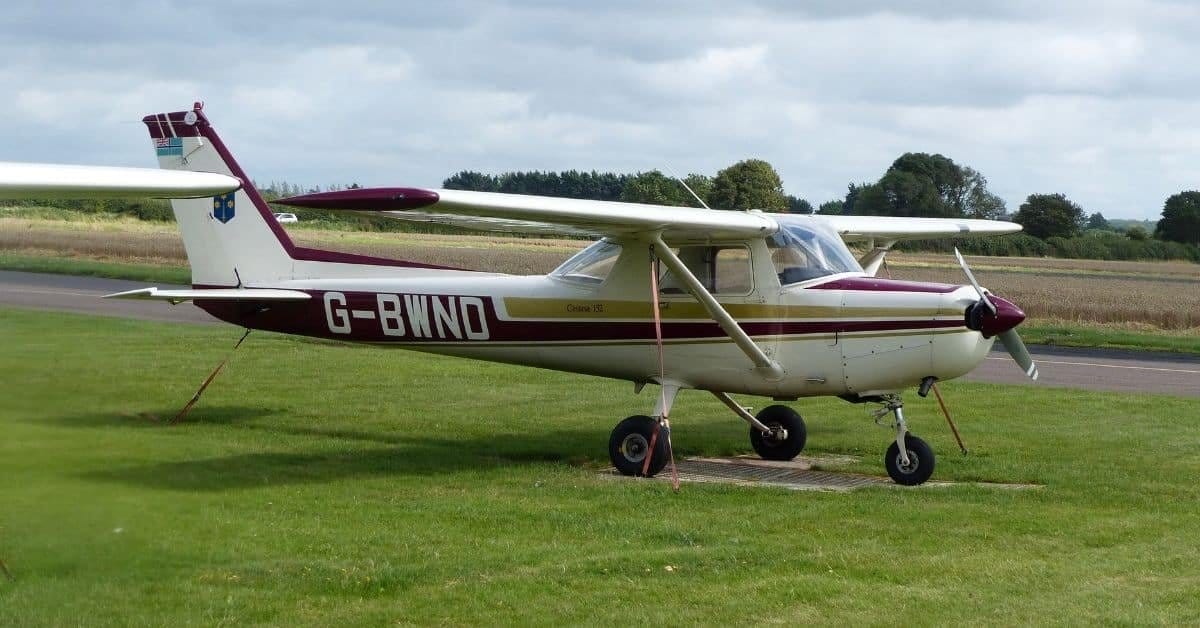 Straight Wing Advantages | Wing Design - Aviation Info