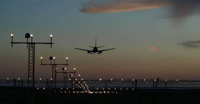 High Intensity Runway Lights (HIRL) - Aviation Info